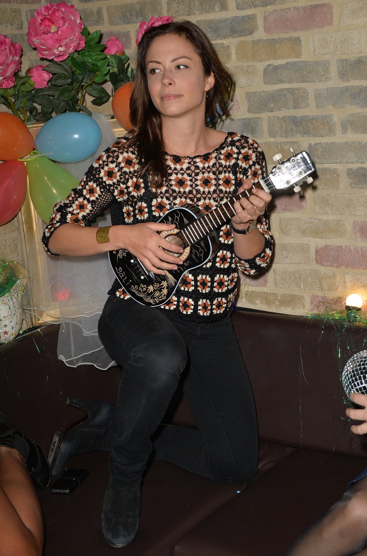 Photo : Exclusif - Dounia Coesens lors de la soirée de lancement de la ...