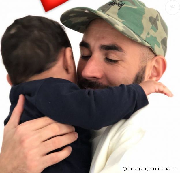 Karim Benzema, toujours boudé, se console auprès de son adorable bébé ...