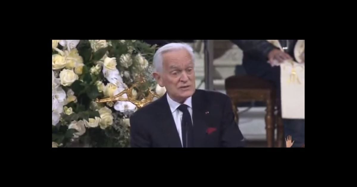 Hommage de Philippe Labro lors des obsèques de Johnny Hallyday, à Paris ...