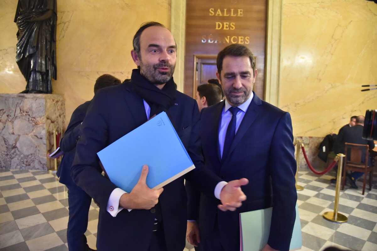 Photo : Christophe Castaner et Edouard Philippe - Séance de questions ...