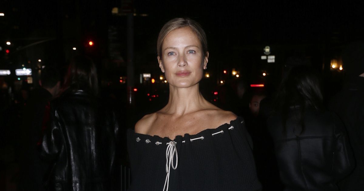 Caroline Murphy - Défilé de mode CALVIN KLEIN 205W39NYC (collection ...