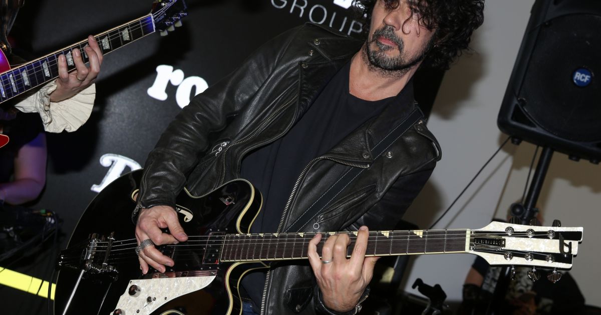 Yarol Poupaud - Vernissage de l'exposition The Spirit of Rock du ...