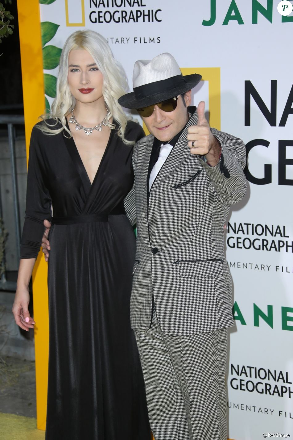 Corey Feldman et sa femme Courtney Anne à la première de Jane au ...