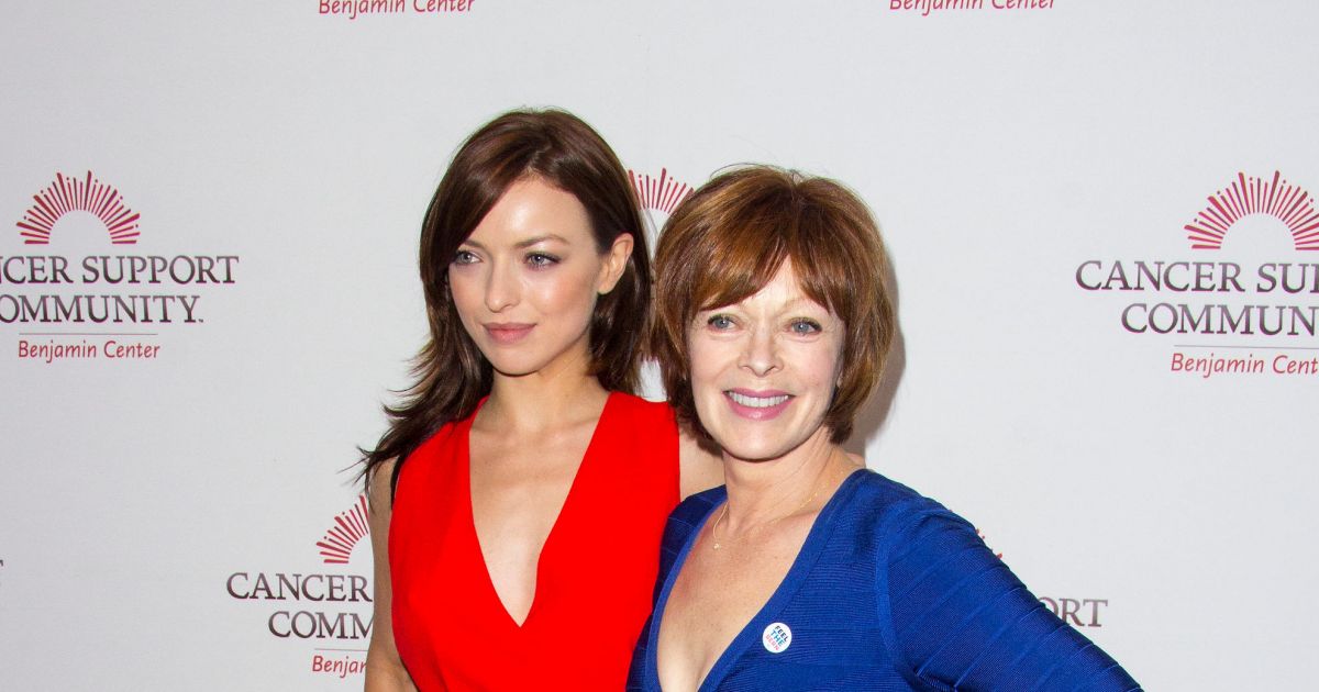 Francesca Fisher-Eastwood (fille de Clint Eastwood) et sa mère Frances ...