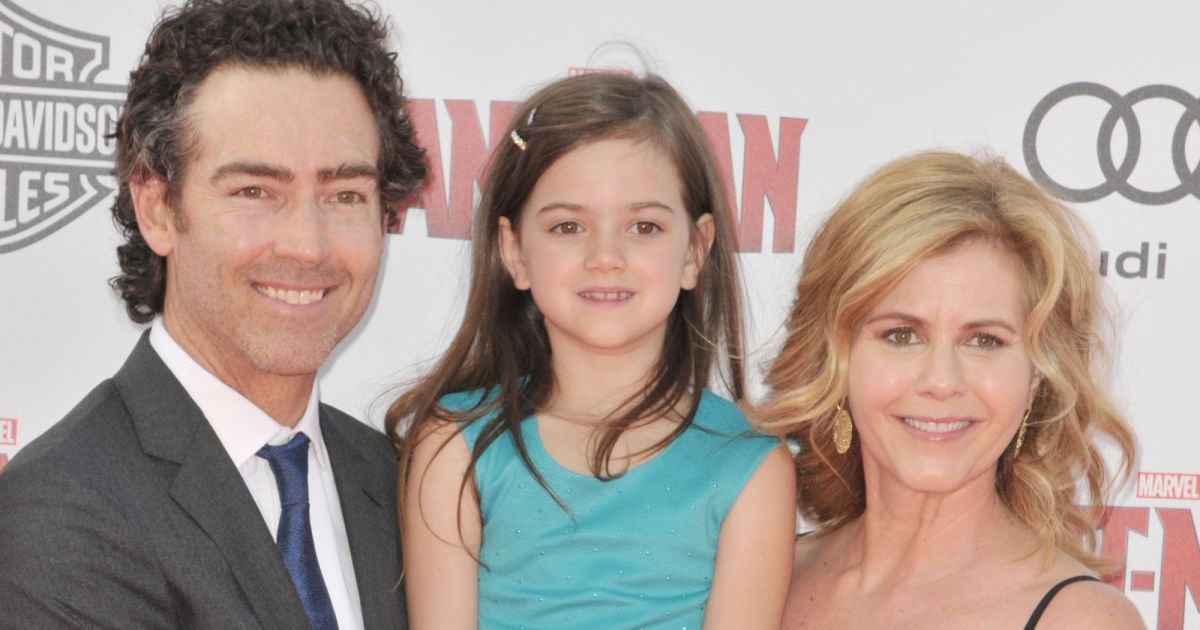 Abby Ryder Fortson avec ses parents John Fortson et Christie Lynn Smith ...