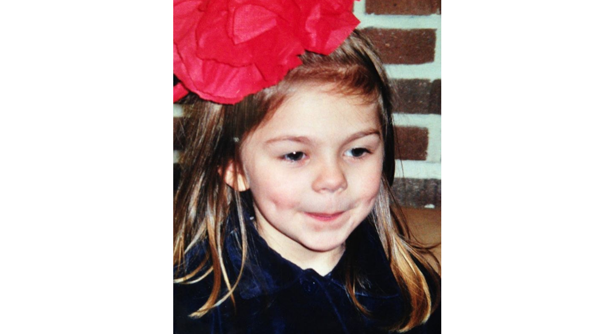 Photo : Louane Emera enfant (photo postée le 11 octobre 2018) - Purepeople