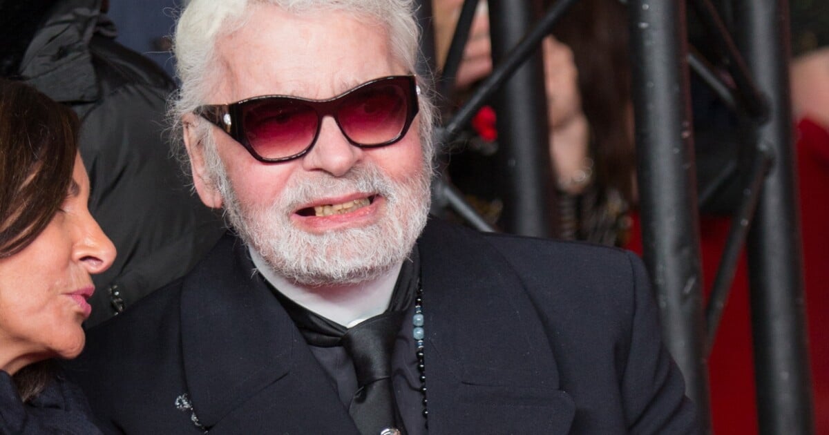 Karl Lagerfeld sourit... et révèle sa bouche édentée, des images ...