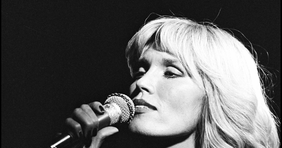 Amanda Lear en studio en 1979. - Purepeople