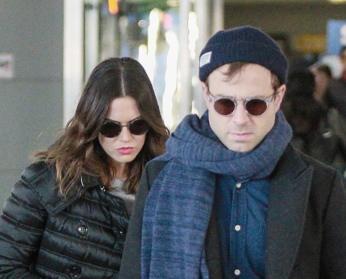 Photo : Mandy Moore et son ex-mari Ryan Adams arrivent à l'aéroport de ...