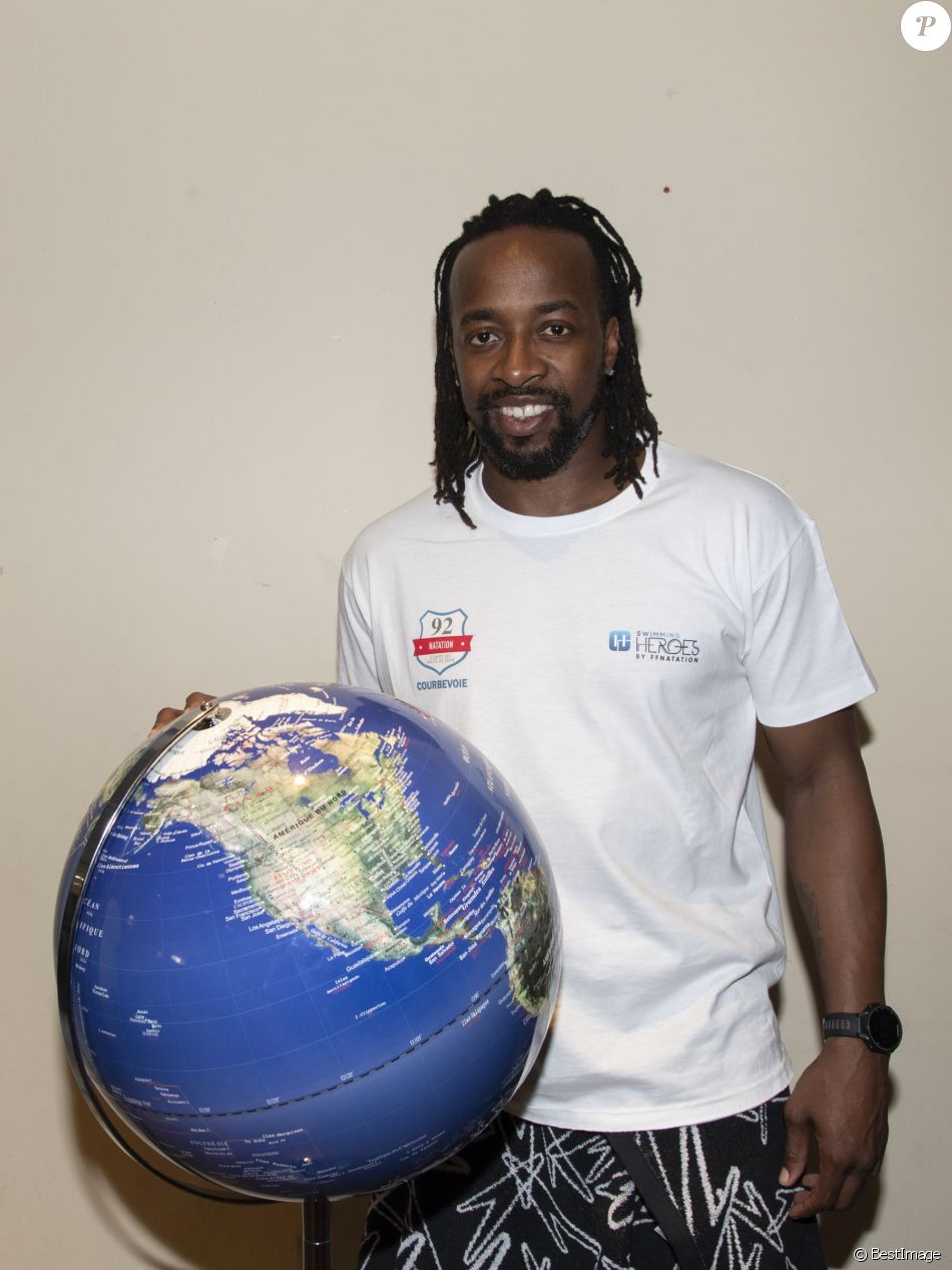 Sydney Govou lors du Challenges Swimming Heroes pour l'UNICEF lors du ...
