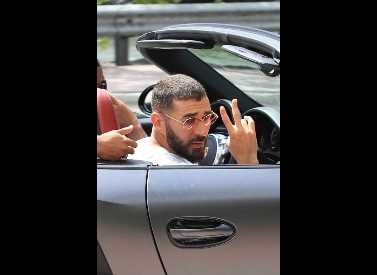 Photo : Exclusif - No web - No blog - Karim Benzema passe des vacances ...