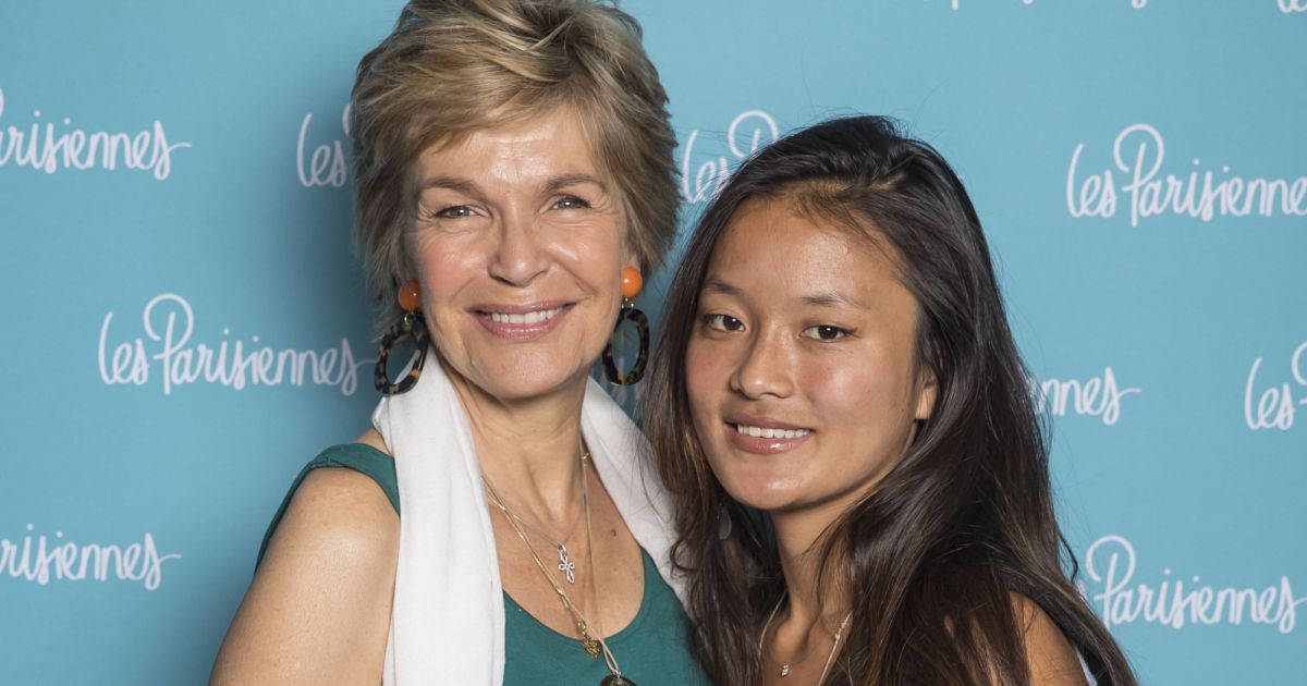 Exclusif - Véronique Jannot et sa fille Migmar - Photocall de la ...