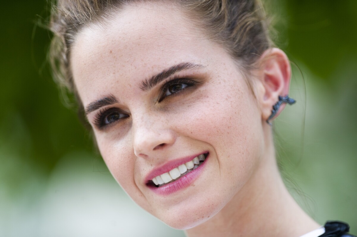Photo : Photocall d'Emma Watson à l'hôtel Le Bristol Paris le 22 juin ...