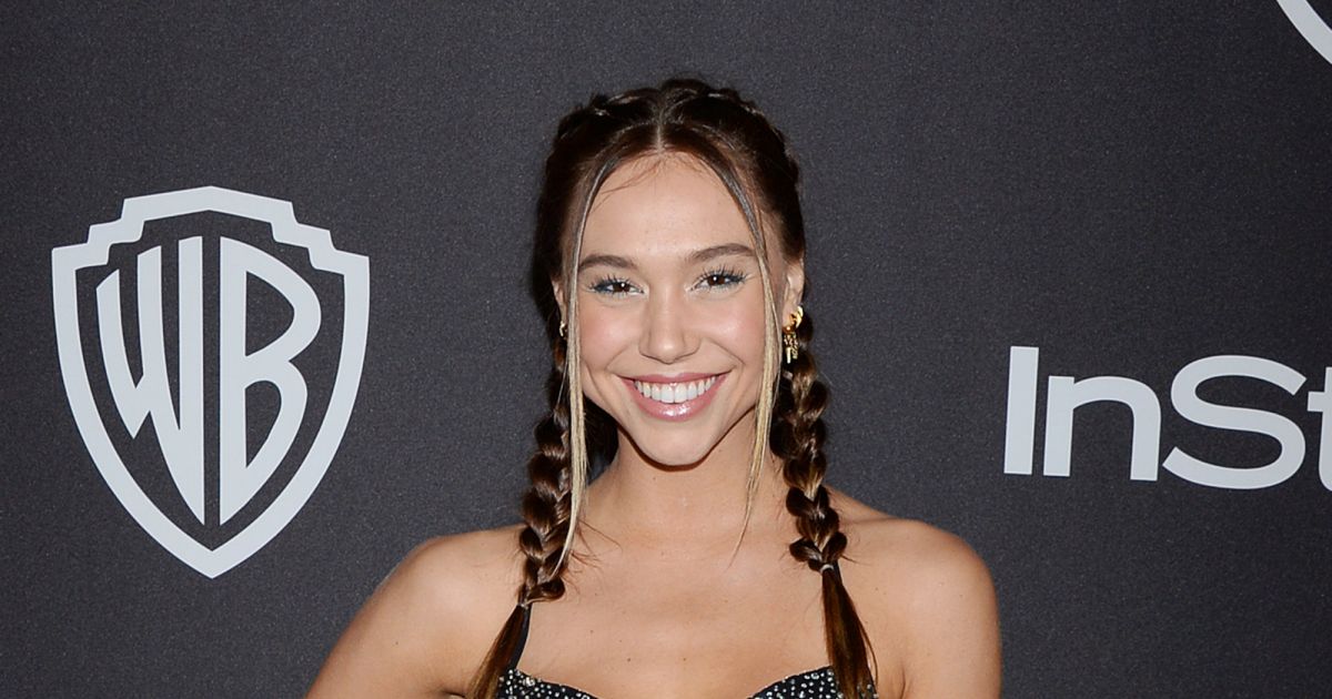 Alexis Ren à l'after party InStyle and Warner Bros lors de la 76ème ...
