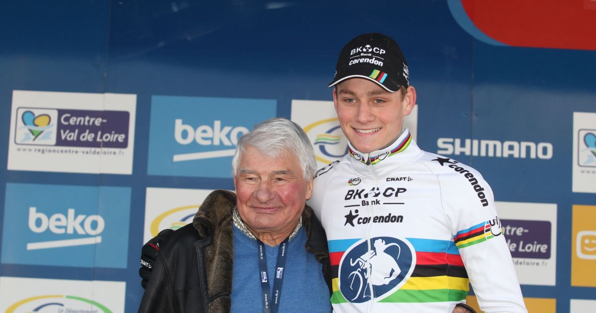 Raymond Poulidor et son petit-fils Mathieu Van Der Poel à l'occasion de ...