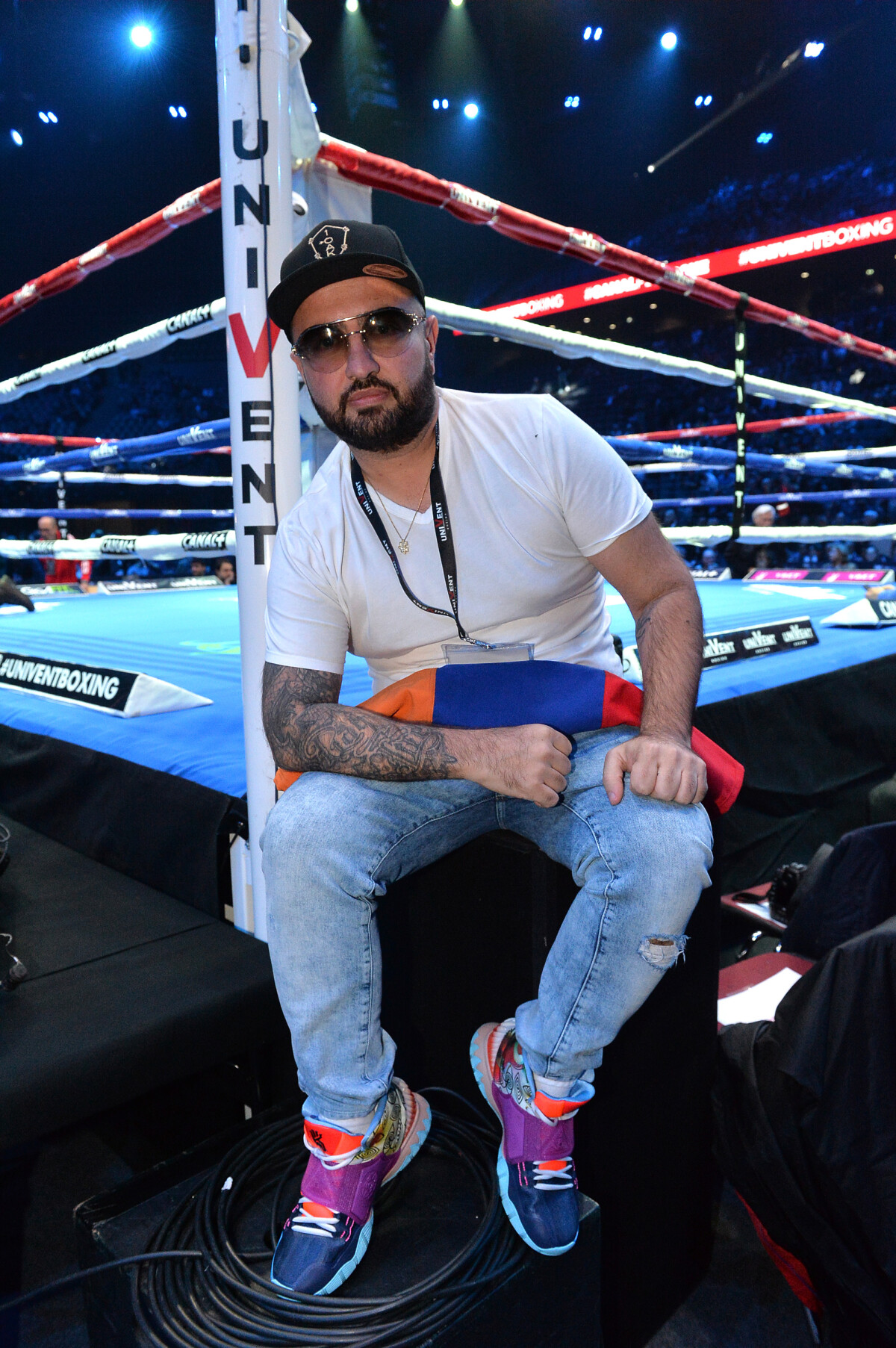 Photo : Super Sako lors du gala de boxe Univent à l'AccorHotels Arena ...