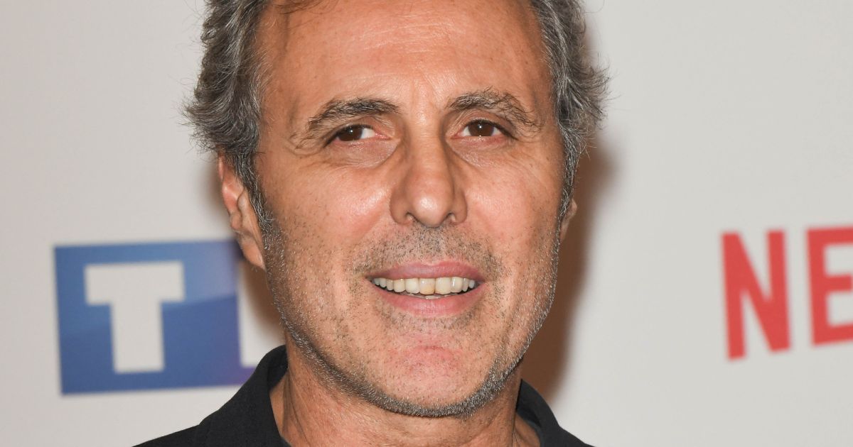 Gilbert Melki à l'avant-première de Le Bazar de la charité, nouvelle ...