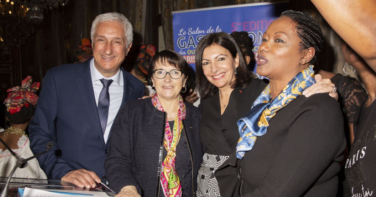 Stéphane Layani, Anne Hidalgo et Babette de Rozières - Conférence de ...