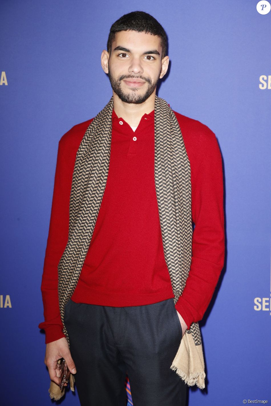 Sami Outalbali - Photocall de la série Les Grands lors de la 10ème ...