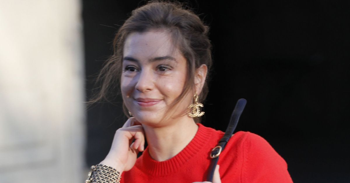 Manon Clavel au premier défilé Chanel, collection Haute Couture ...