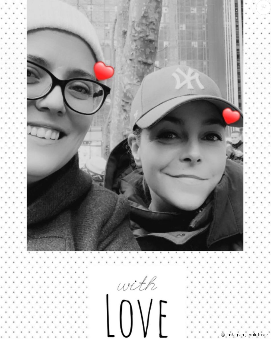 Emilie Lopez et sa petite amie Noémie à New York, le 23 janvier 2020 ...
