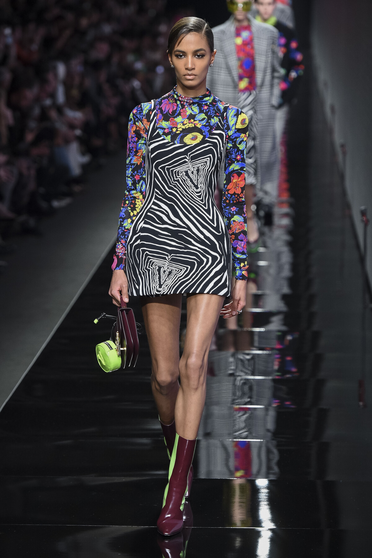 Photo : Défilé de mode PAP automne-hiver 2020 "Versace" à Milan. Le 21 ...