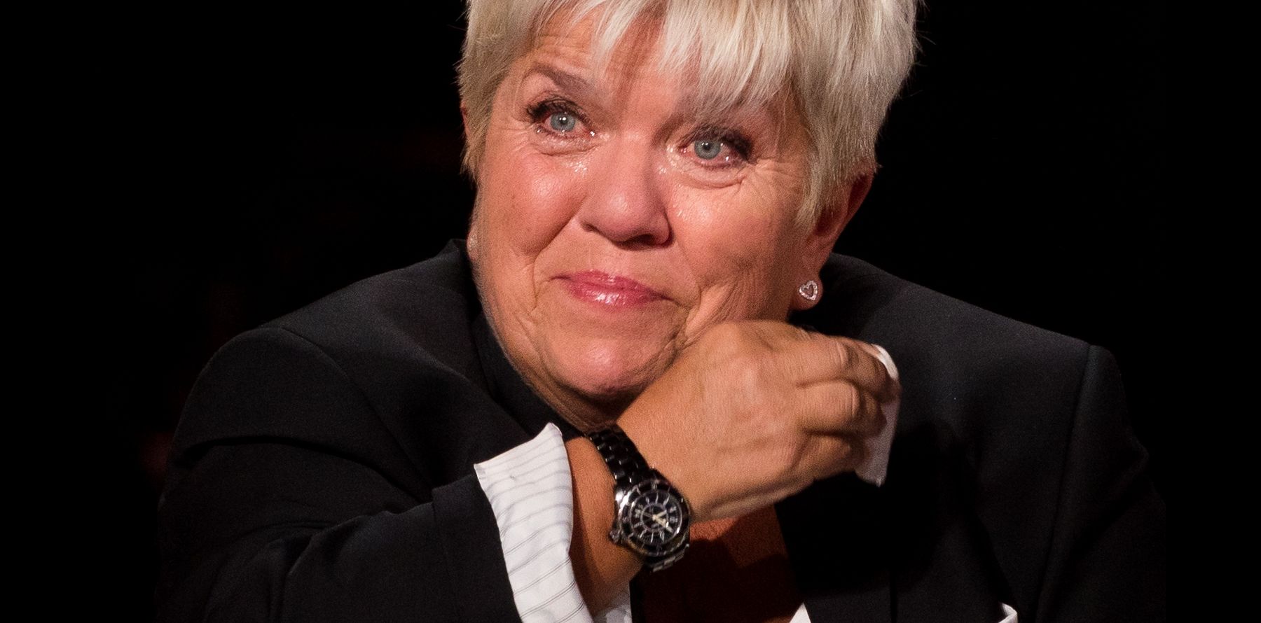 Mimie Mathy en larmes dans le nouveau numéro de La Boîte à secrets ...