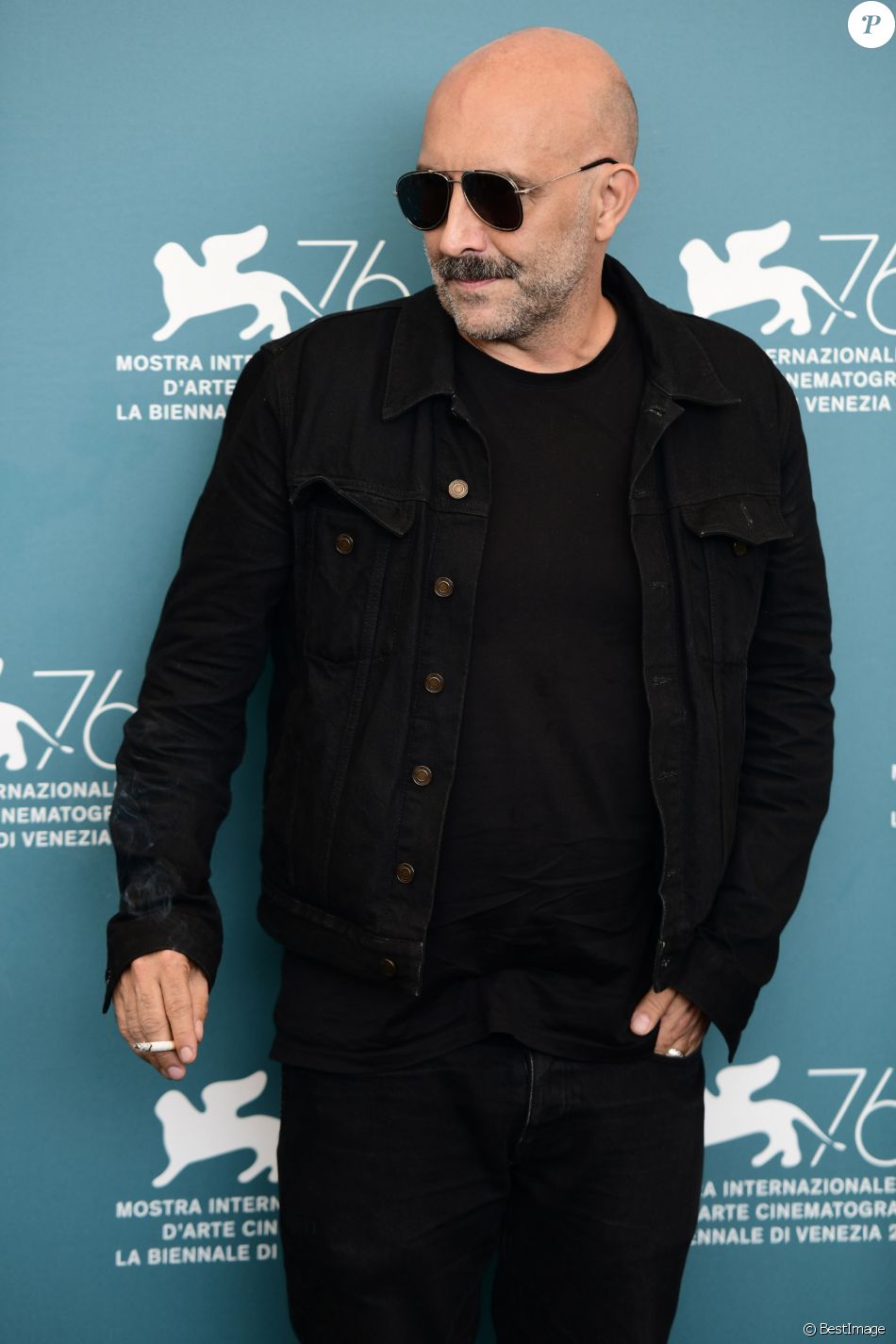 Gaspar Noe - Photocall du film Irréversible Inversion Intégrale lors du ...