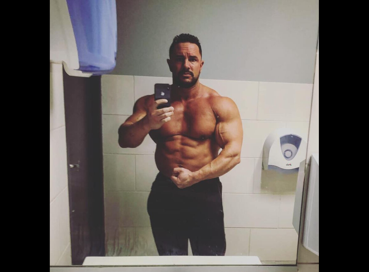 Photo : Cyril André, alias Mister Boo, pose sur Facebook, le 13 janvier ...