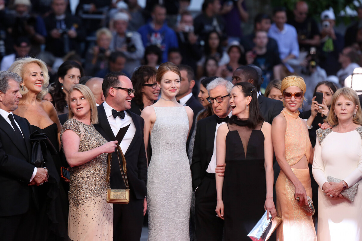 Photo : Emma Stone, Woody Allen et sa femme Soon-Yi Previn, Parker ...