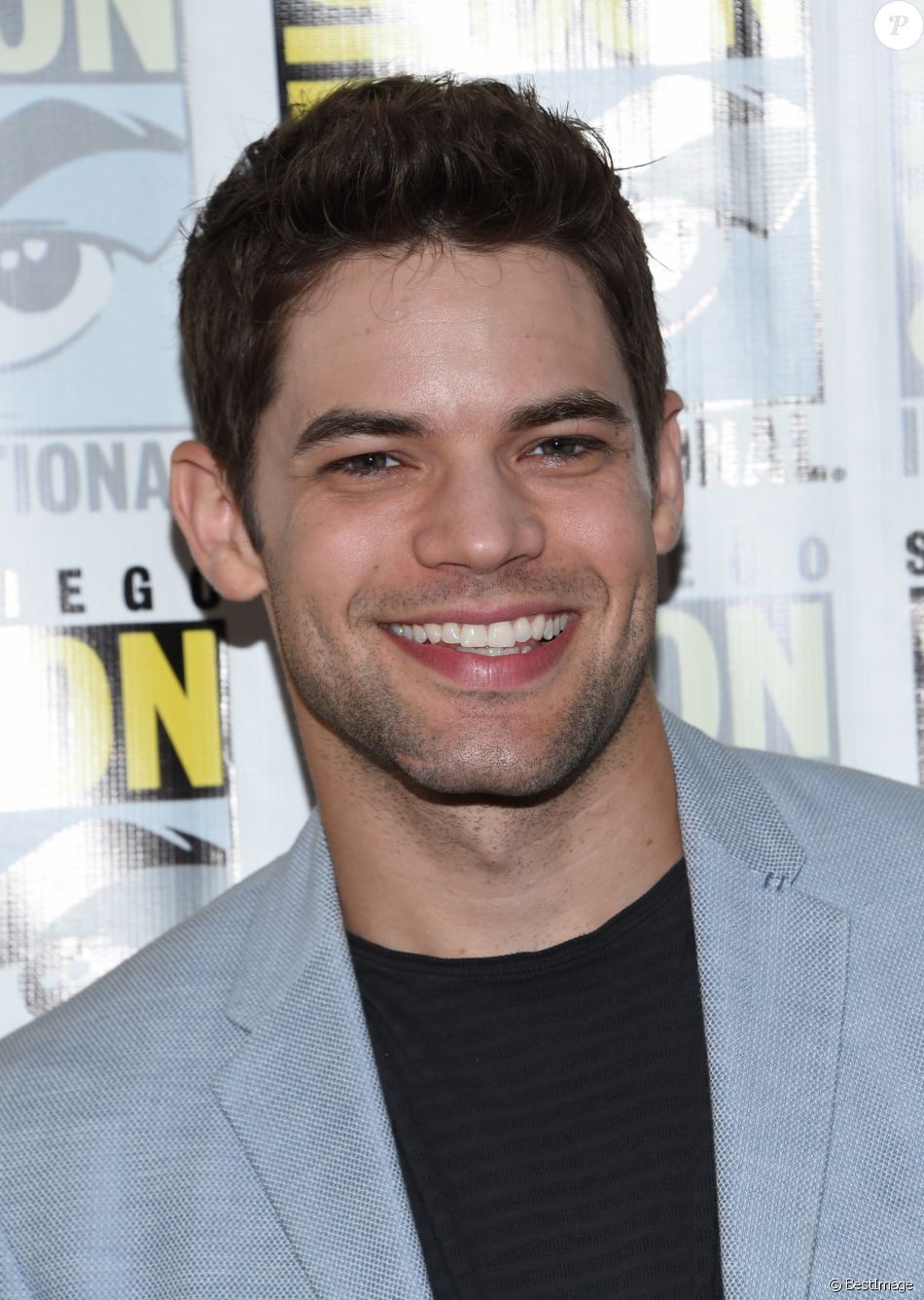 Jeremy Jordan à la soirée 'Supergirl' du Comic Con 2017 au Hilton ...