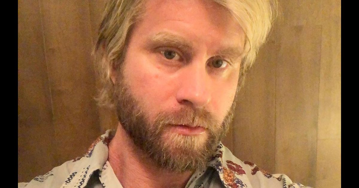 Craig Ramsay en mode selfie sur Instagram, avril 2020 - Purepeople