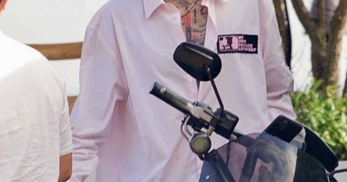 Exclusif - Machine Gun Kelly est allé diner au Nobu avec des amis dans ...