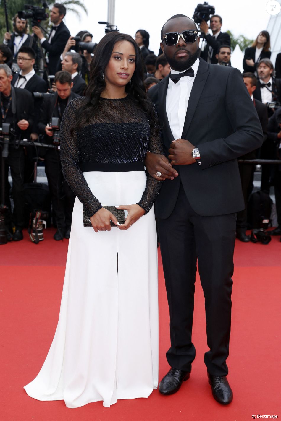 Maître Gims et sa femme DemDem - Montée des marches du film The BFG (Le ...