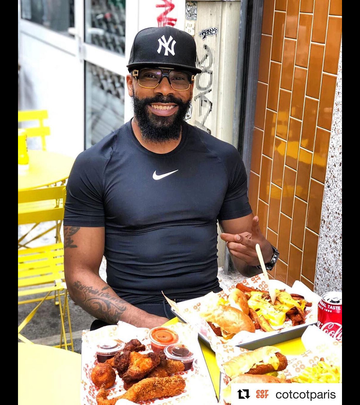 Photo : Busta Flex sur Instagram. L'artiste français de 42 ans est ...
