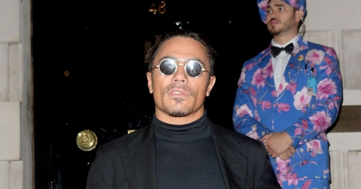 Exclusif - Le chef Salt Bae (Nusret Gökçe) à la sortie du club Annabel ...