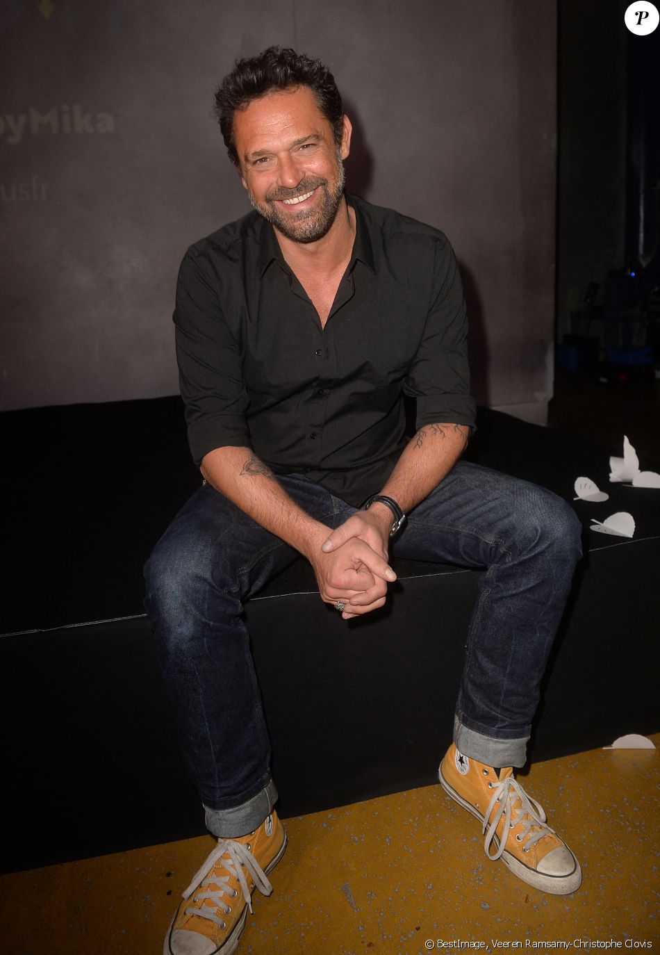 Renaud Roussel - Lancement de la collection de mouchoirs Lotus by MIKA ...