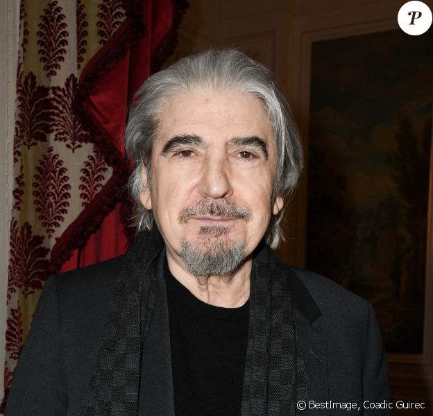 Serge Lama "à haut risque" : il s'oppose fermement au couvre-feu ...