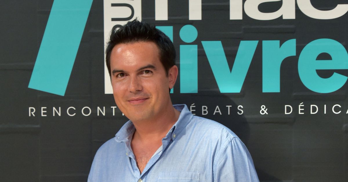 Maxime Chattam lors du 1er Forum Fnac Livres organisé au Carreau du ...