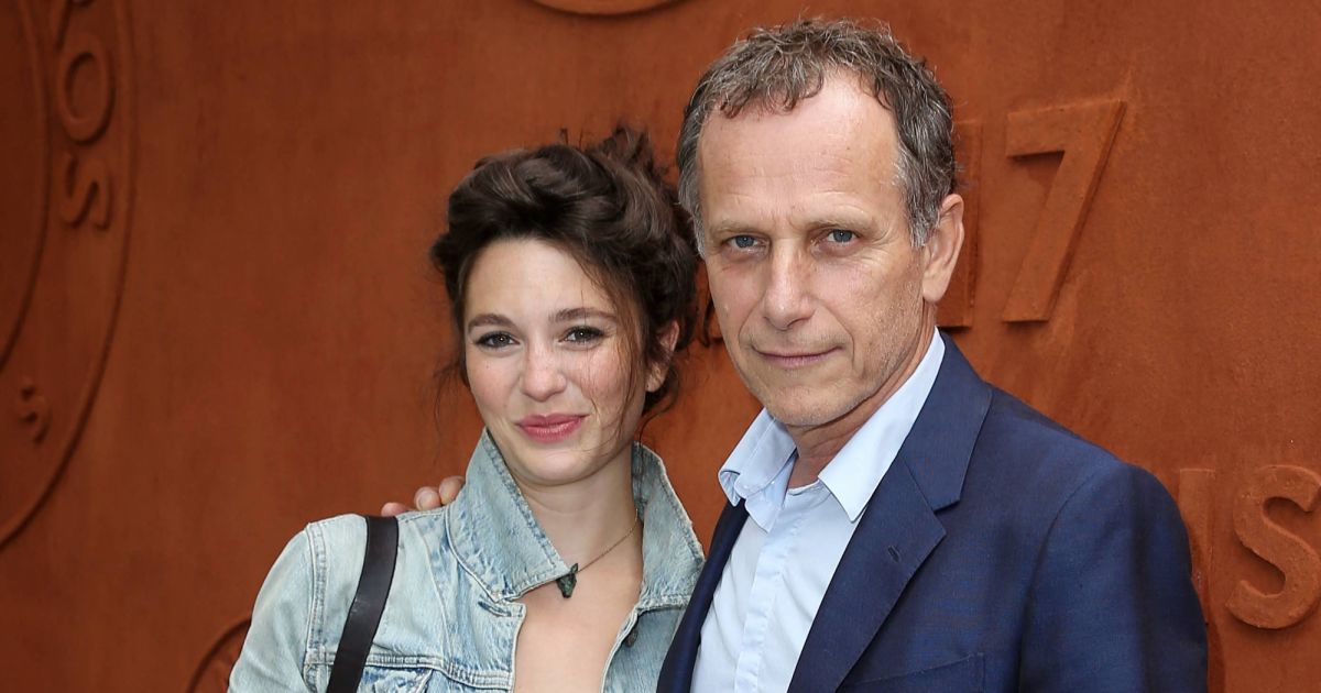 Pauline Cheviller et Charles Berling - Les célébrités au village des ...