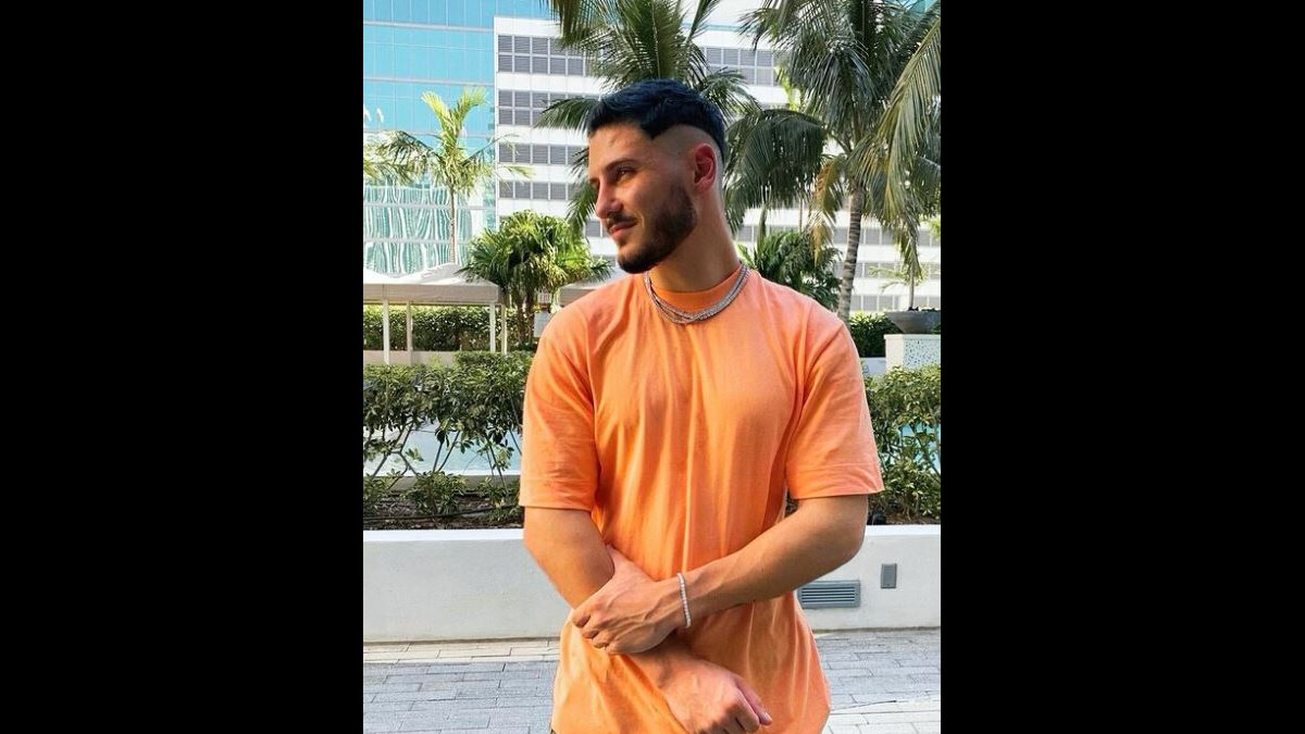 Photo : Bryan Dubois de "Secret Story" pose sur Instagram, septembre ...