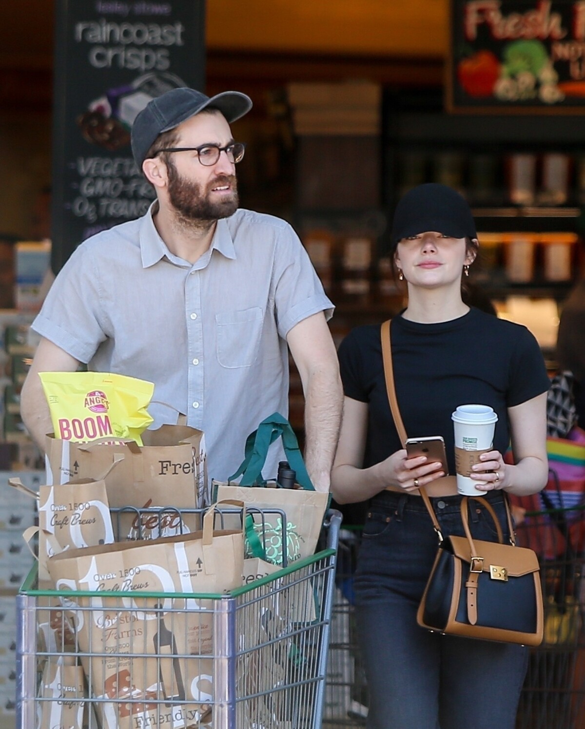 Photo : Exclusif - Emma Stone est allée faire des courses avec son ...