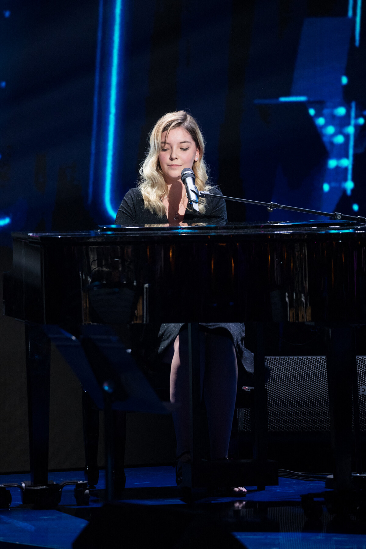 Photo : Exclusif - Lisa Dann (Surprise M.James) - Enregistrement de l ...