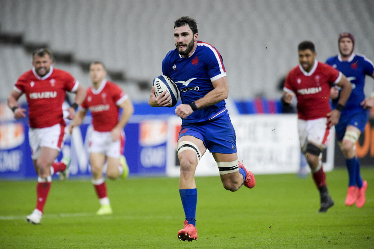 Photo : Charles Ollivon lors du match de rugby France vs Pays de Galles ...