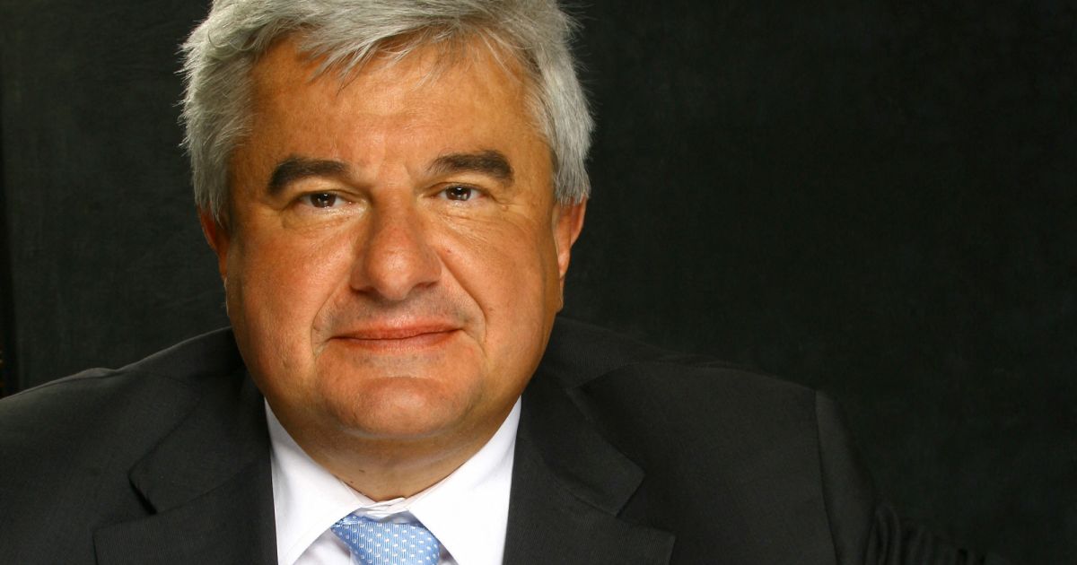 Archive - Portrait d'Éric Raoult - Purepeople