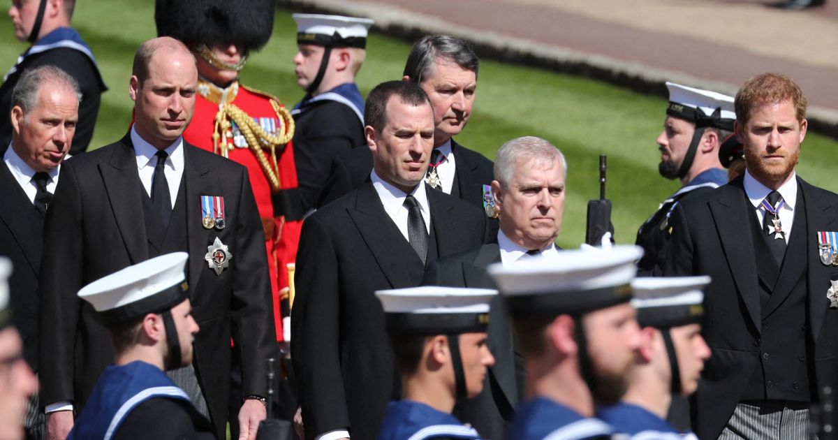 Le prince Andrew, duc d'York, le prince William, duc de Cambridge ...