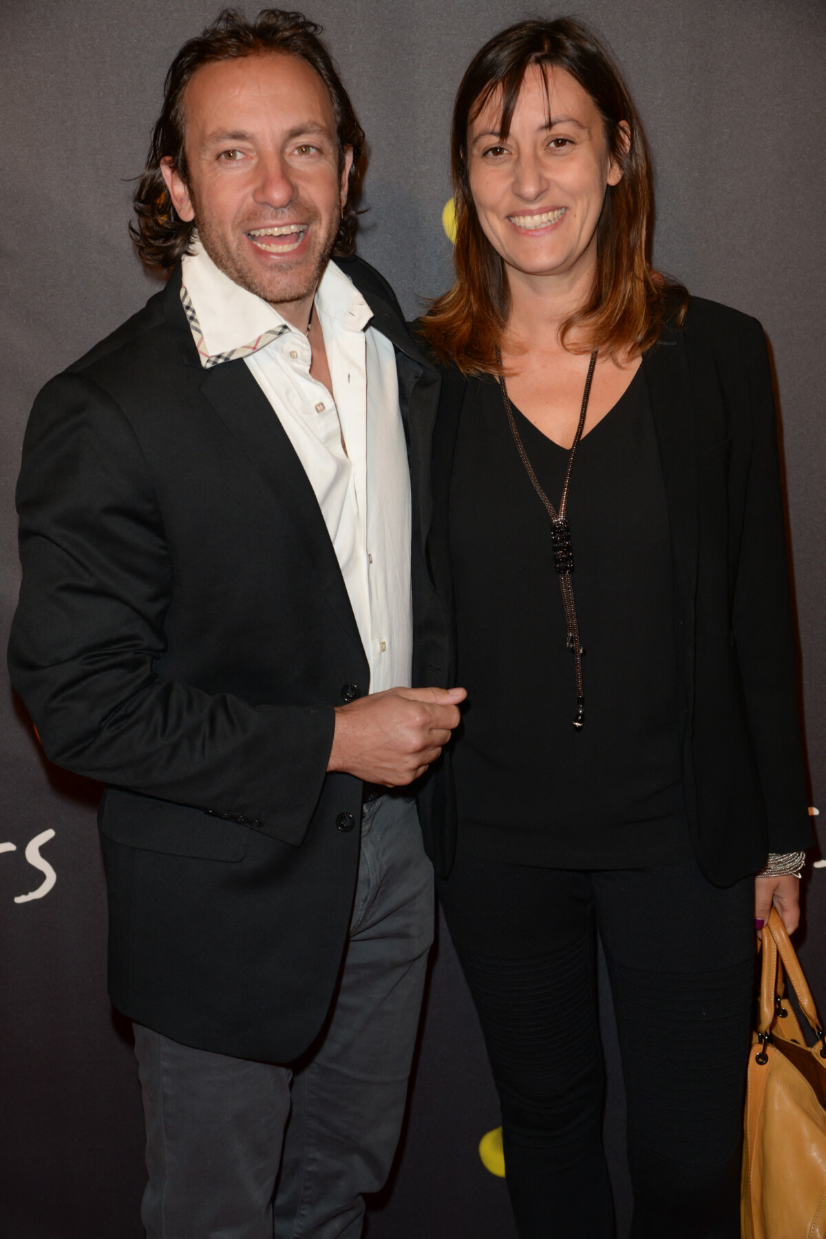 Photo : Philippe Candeloro et sa femme Olivia - Première de la comédie ...
