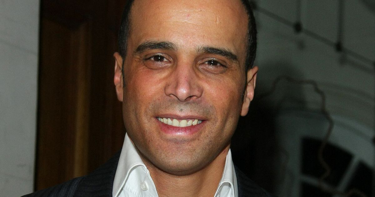 Archives - Adel Kachermi (ancien du groupe 2Be3) lors du dîner de gala ...