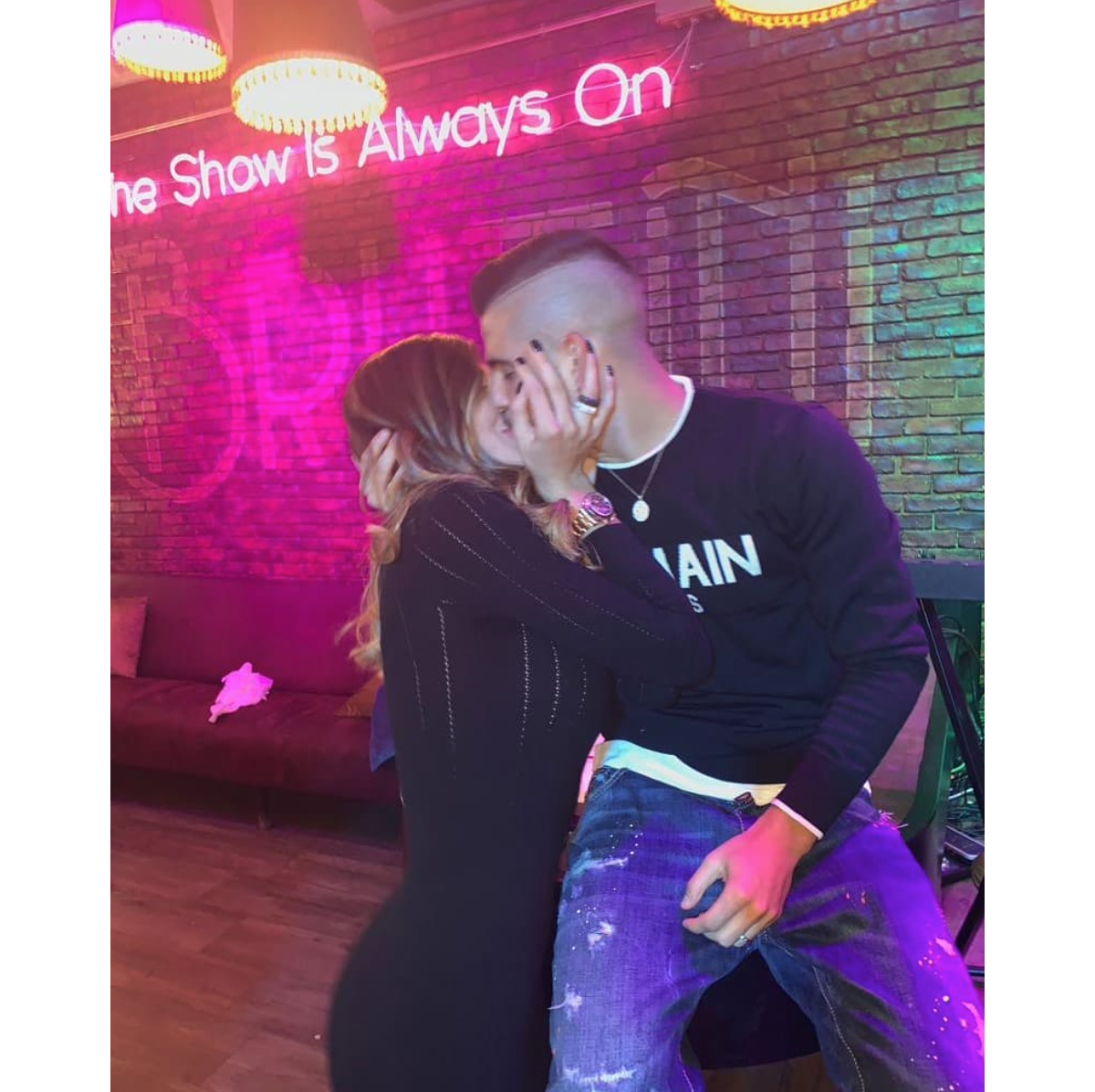 Photo : Lorenzo Insigne et son épouse Jenny Darone-Insigne. Novembre ...