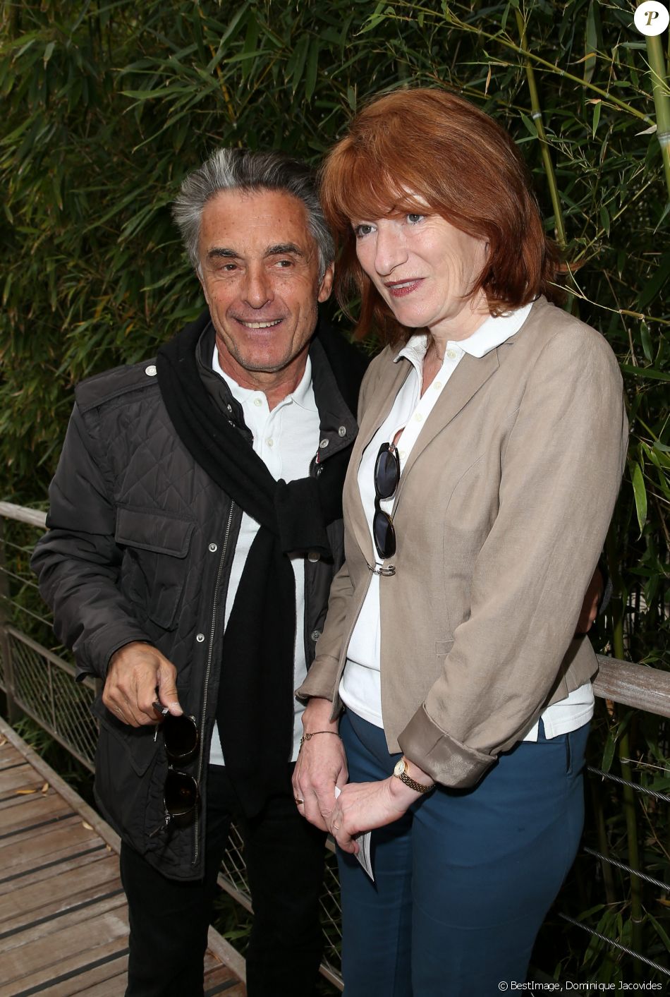 Gérard Holtz et sa femme Muriel Mayette - People au village lors du ...